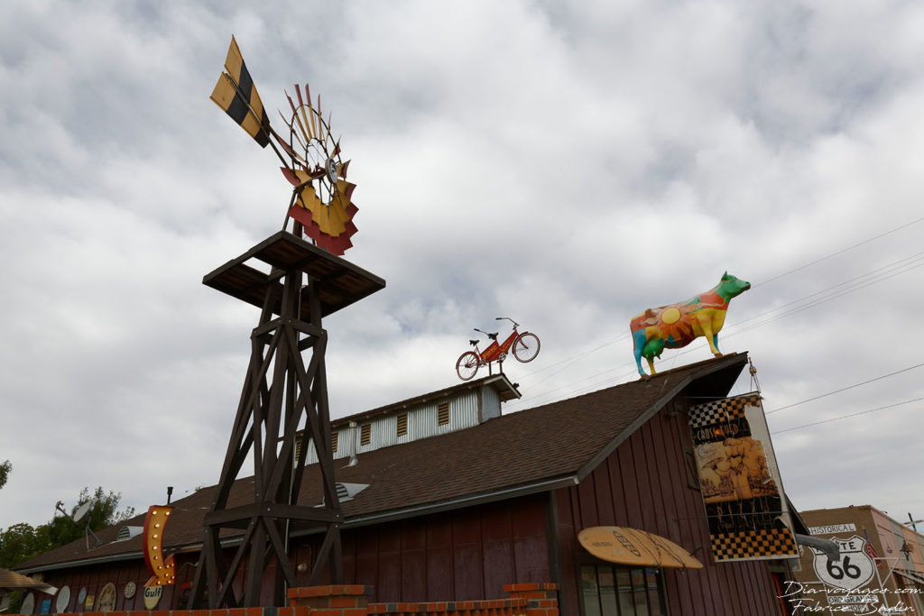 Octobre 2018 : États-Unis – Californie – Oro Grande – Cross Eyed Cow ...